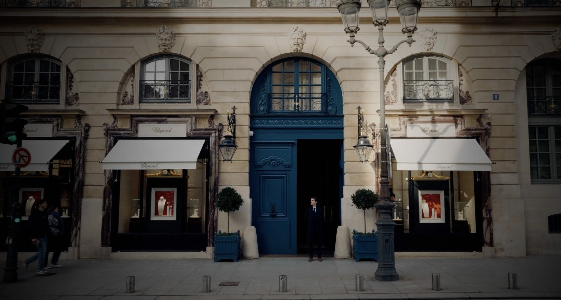 1 Place Vendome - French Promise